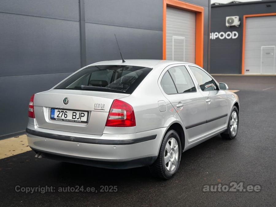 Grey Skoda Octavia 2005 in Kuressaare, with an engine capacity of 1.90 L and mileage of 167 thousand km for 4490 €, photo 6 on AUTOMOTO.COM.LV