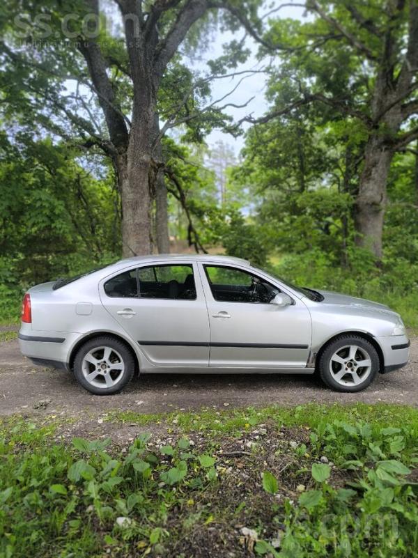 Pelēks Skoda Octavia 2005 Madona, ar dzinēja tilpumu 1.90 L un nobraukumu 420 tūkst. km par 1600 €, foto 7 vietnē AUTOMOTO.COM.LV