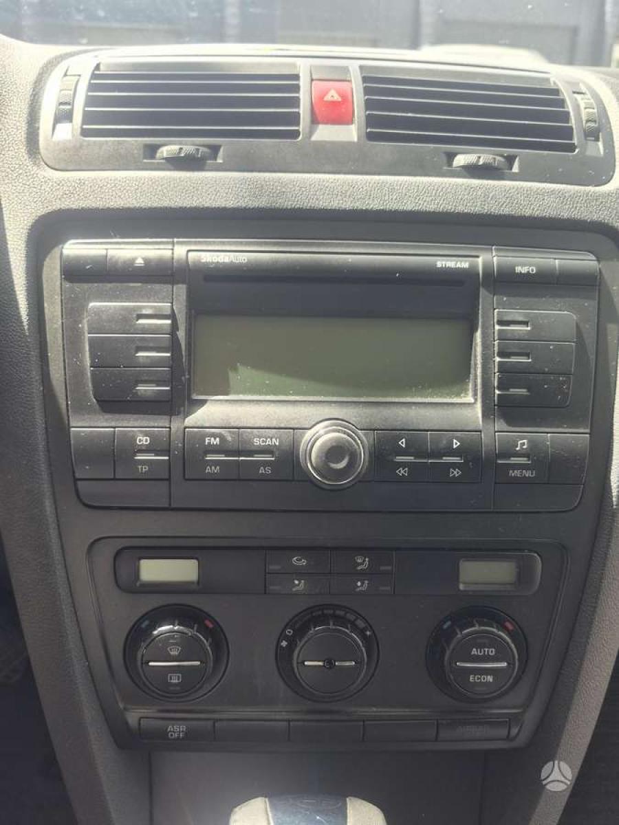 Pelēks Skoda Octavia 2005 Kauņa, ar dzinēja tilpumu 1.90 L un nobraukumu 336 tūkst. km par 1800 €, foto 12 vietnē AUTOMOTO.COM.LV