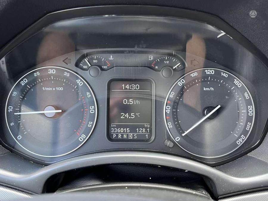Pelēks Skoda Octavia 2005 Kauņa, ar dzinēja tilpumu 1.90 L un nobraukumu 333 tūkst. km par 2499 €, foto 21 vietnē AUTOMOTO.COM.LV