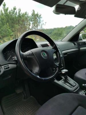 Pelēks Skoda Octavia 2005 Kauņa, ar dzinēja tilpumu 1.90 L un nobraukumu 333 tūkst. km par 2499 €, foto 34 vietnē AUTOMOTO.COM.LV