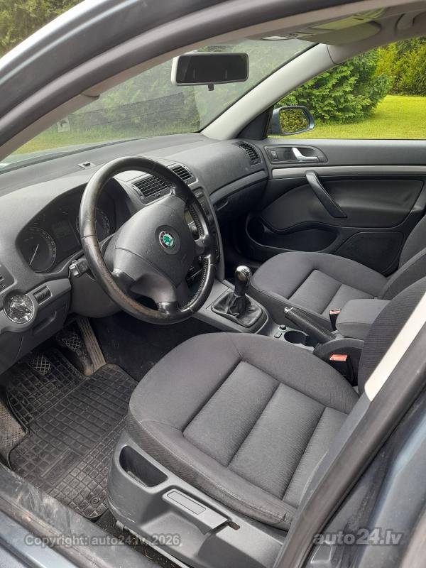 Grey Skoda Octavia 2005 in Tallinn, with an engine capacity of 1.60 L and mileage of 340 thousand km for 1499 €, photo 6 on AUTOMOTO.COM.LV
