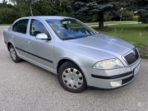Серый Шкода Октавия 2005 в Вильнюс, объемом двигателя 1.60 л и пробегом 159 тыс. км за 850 €, фото  на AUTOMOTO.COM.LV