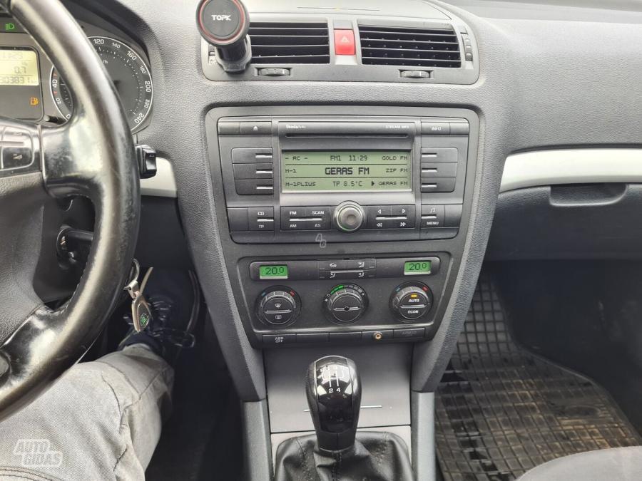 Grey Skoda Octavia 2005 in Vilnius, with an engine capacity of 1.90 L and mileage of 304 thousand km for 550 €, photo 11 on AUTOMOTO.COM.LV