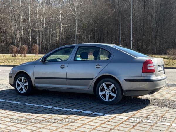 Grey Skoda Octavia 2006 in Tallinn, with an engine capacity of 1.90 L and mileage of 240 thousand km for 2000 €, photo 3 on AUTOMOTO.COM.LV
