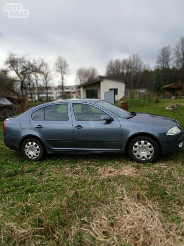 Grey Skoda Octavia 2006 in Vilnius, with an engine capacity of 2.00 L and mileage of 347 thousand km for 950 €, photo 6 on AUTOMOTO.COM.LV