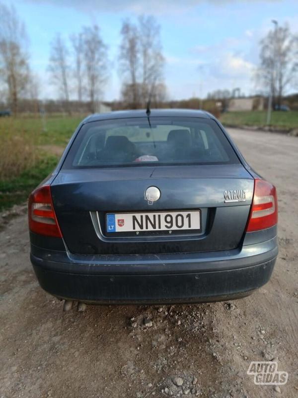 Grey Skoda Octavia 2006 in Vilnius, with an engine capacity of 2.00 L and mileage of 347 thousand km for 950 €, photo 9 on AUTOMOTO.COM.LV