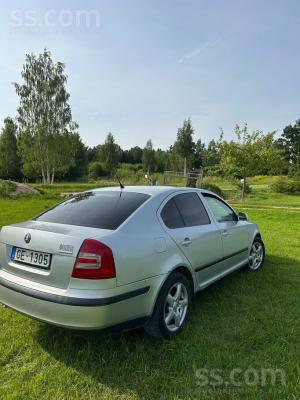 Grey Skoda Octavia 2006 in Riga, with an engine capacity of 1.90 L and mileage of 416 thousand km for 1200 €, photo 5 on AUTOMOTO.COM.LV