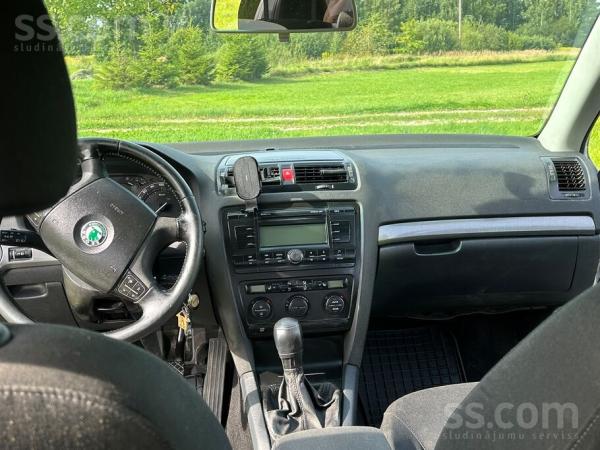 Серый Шкода Октавия 2006 в Рига, объемом двигателя 1.90 л и пробегом 416 тыс. км за 1200 €, фото 6 на AUTOMOTO.COM.LV