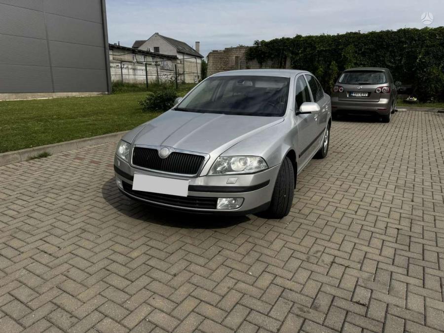 Серый Шкода Октавия 2006 в Каунас, объемом двигателя 1.60 л и пробегом 290 тыс. км за 1800 €, фото 1 на AUTOMOTO.COM.LV