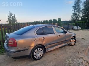 Pelēks Skoda Octavia 2006 Rīga, ar dzinēja tilpumu 1.90 L un nobraukumu 245 tūkst. km par 500 €, foto 4 vietnē AUTOMOTO.COM.LV