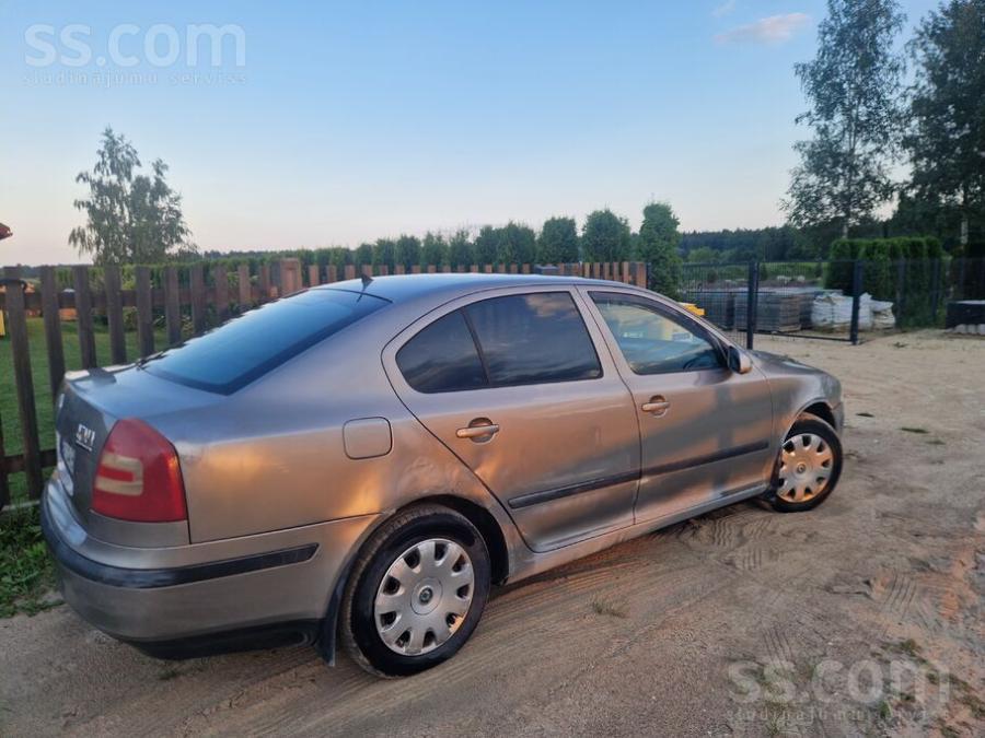 Pelēks Skoda Octavia 2006 Rīga, ar dzinēja tilpumu 1.90 L un nobraukumu 245 tūkst. km par 500 €, foto 4 vietnē AUTOMOTO.COM.LV