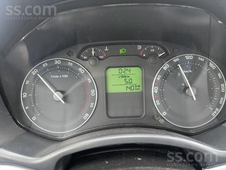 Pelēks Skoda Octavia 2007 Rīga, ar dzinēja tilpumu 1.90 L un nobraukumu 133 tūkst. km par 1700 €, foto 4 vietnē AUTOMOTO.COM.LV