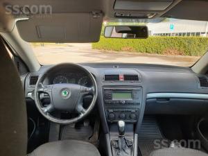 Grey Skoda Octavia 2007 in Riga, with an engine capacity of 1.90 L and mileage of 420 thousand km for 1050 €, photo 5 on AUTOMOTO.COM.LV