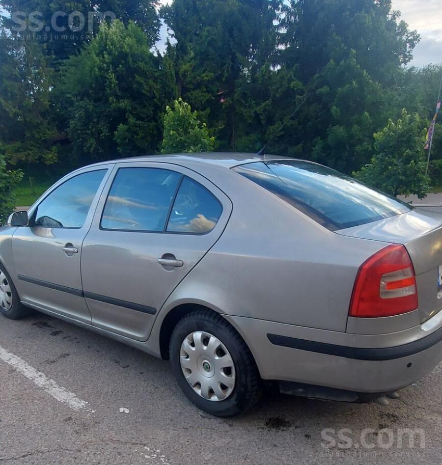 Pelēks Skoda Octavia 2007 Tukums, ar dzinēja tilpumu 1.90 L un nobraukumu 337 tūkst. km par 1000 €, foto 3 vietnē AUTOMOTO.COM.LV