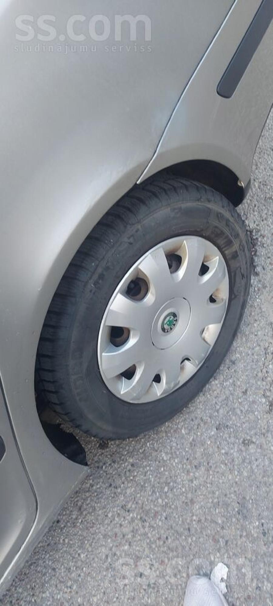 Pelēks Skoda Octavia 2007 Tukums, ar dzinēja tilpumu 1.90 L un nobraukumu 337 tūkst. km par 1000 €, foto 6 vietnē AUTOMOTO.COM.LV