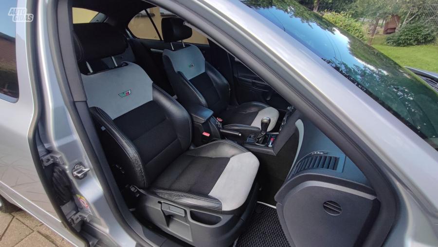 Grey Skoda Octavia 2007 in Siauliai, with an engine capacity of 2.00 L and mileage of 282 thousand km for 1000 €, photo 18 on AUTOMOTO.COM.LV