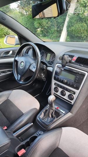 Grey Skoda Octavia 2007 in Siauliai, with an engine capacity of 2.00 L and mileage of 282 thousand km for 1000 €, photo 19 on AUTOMOTO.COM.LV