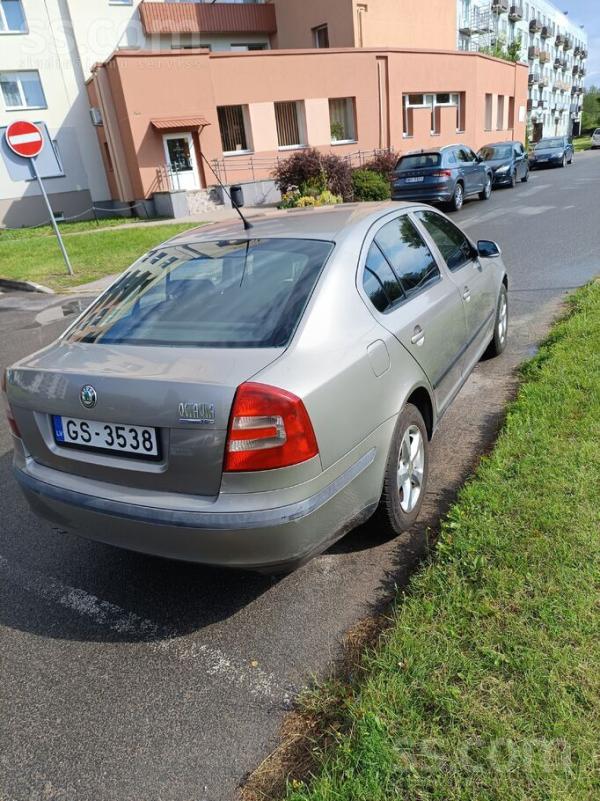 Pelēks Skoda Octavia 2007 Liepāja, ar dzinēja tilpumu 1.90 L un nobraukumu 246 tūkst. km par 2300 €, foto 4 vietnē AUTOMOTO.COM.LV