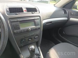 Pelēks Skoda Octavia 2007 Liepāja, ar dzinēja tilpumu 1.90 L un nobraukumu 246 tūkst. km par 2300 €, foto 9 vietnē AUTOMOTO.COM.LV