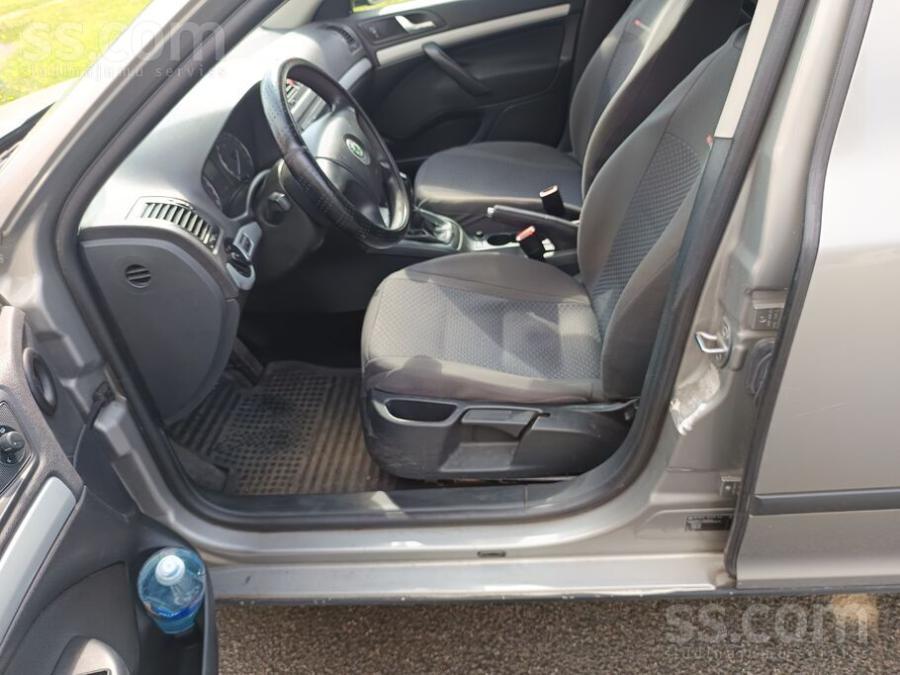 Pelēks Skoda Octavia 2007 Liepāja, ar dzinēja tilpumu 1.90 L un nobraukumu 246 tūkst. km par 2300 €, foto 10 vietnē AUTOMOTO.COM.LV