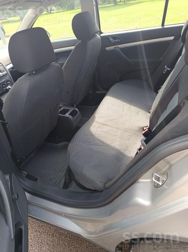 Pelēks Skoda Octavia 2007 Liepāja, ar dzinēja tilpumu 1.90 L un nobraukumu 246 tūkst. km par 2300 €, foto 10 vietnē AUTOMOTO.COM.LV