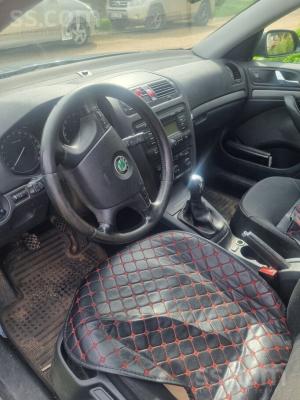 Grey Skoda Octavia 2007 in Valmiera, with an engine capacity of 1.60 L and mileage of 306 thousand km for 400 €, photo 6 on AUTOMOTO.COM.LV