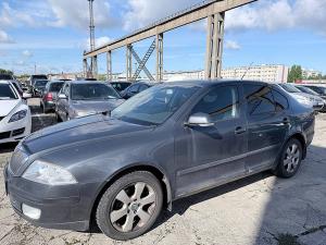 Pelēks Skoda Octavia 2007 Tallina, ar dzinēja tilpumu 2.00 L un nobraukumu 363 tūkst. km par 899 €, foto 3 vietnē AUTOMOTO.COM.LV