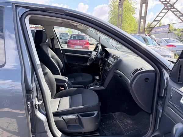 Grey Skoda Octavia 2007 in Tallinn, with an engine capacity of 2.00 L and mileage of 363 thousand km for 899 €, photo 7 on AUTOMOTO.COM.LV