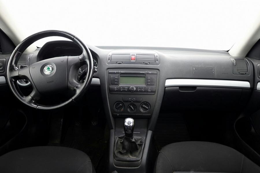 Grey Skoda Octavia 2007 in Tallinn, with an engine capacity of 1.60 L and mileage of 189 thousand km for 999 €, photo 13 on AUTOMOTO.COM.LV