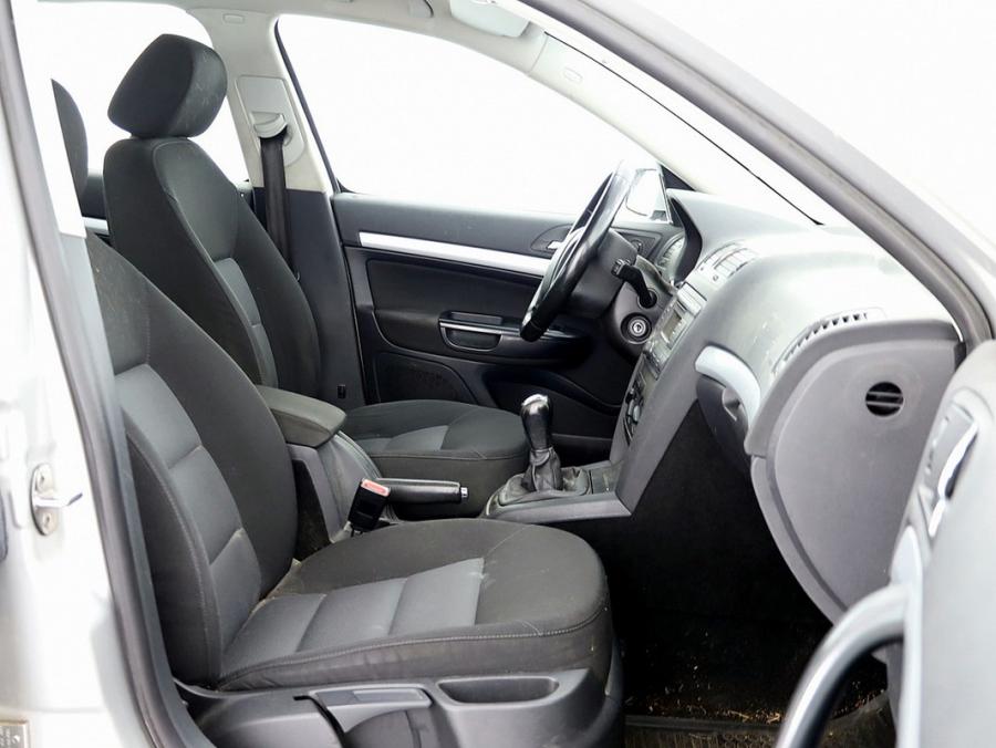 Grey Skoda Octavia 2007 in Tallinn, with an engine capacity of 1.60 L and mileage of 189 thousand km for 999 €, photo 14 on AUTOMOTO.COM.LV
