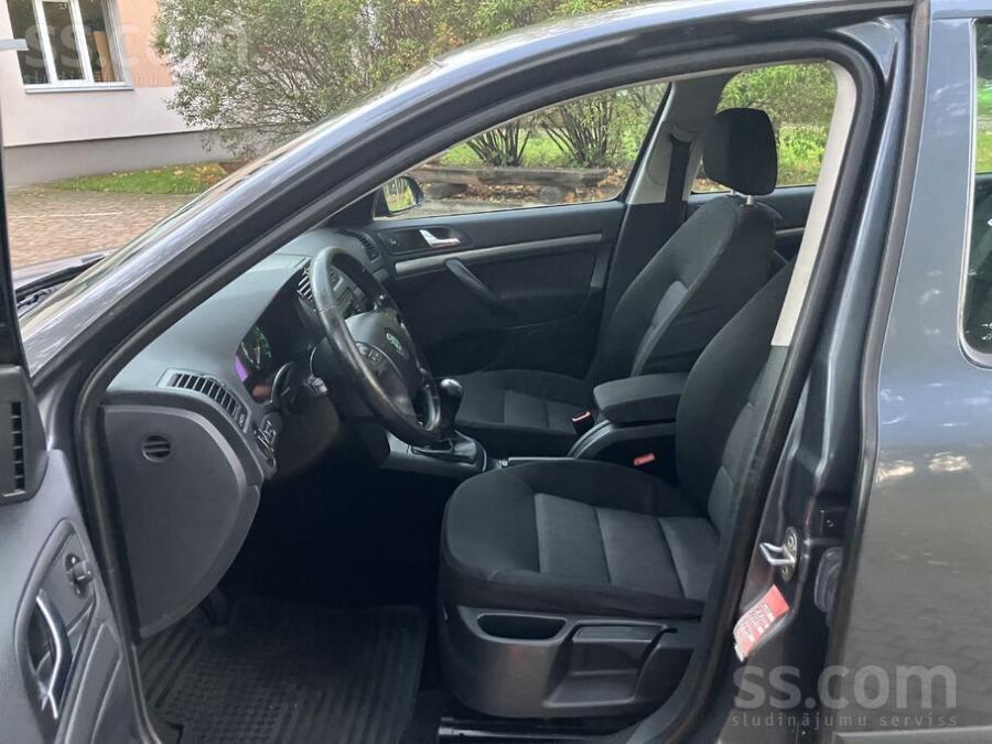 Pelēks Skoda Octavia 2007 Jelgava, ar dzinēja tilpumu 1.90 L un nobraukumu 309 tūkst. km par 1490 €, foto 16 vietnē AUTOMOTO.COM.LV