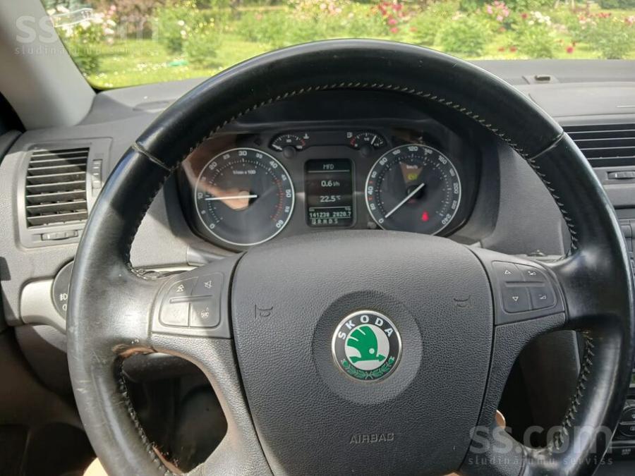 Pelēks Skoda Octavia 2008 Gulbene, ar dzinēja tilpumu 1.90 L un nobraukumu 141 tūkst. km par 3100 €, foto 4 vietnē AUTOMOTO.COM.LV