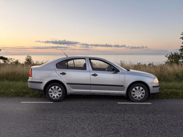 Grey Skoda Octavia 2008 in Johvi, with an engine capacity of 0.00 L and mileage of 245 thousand km for 1500 €, photo 1 on AUTOMOTO.COM.LV