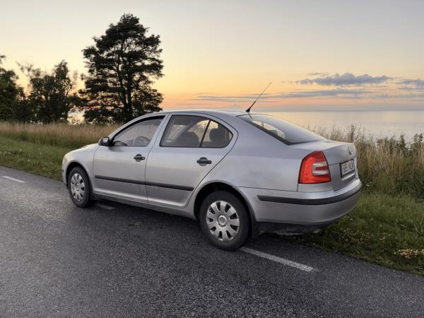 Grey Skoda Octavia 2008 in Johvi, with an engine capacity of 0.00 L and mileage of 245 thousand km for 1500 €, photo 10 on AUTOMOTO.COM.LV