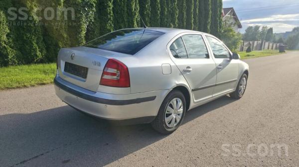 Pelēks Skoda Octavia 2008 Rīga, ar dzinēja tilpumu 1.90 L un nobraukumu 363 tūkst. km par 1450 €, foto 4 vietnē AUTOMOTO.COM.LV