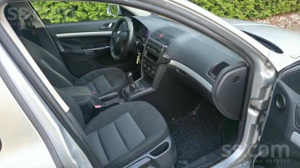 Pelēks Skoda Octavia 2008 Rīga, ar dzinēja tilpumu 1.90 L un nobraukumu 363 tūkst. km par 1450 €, foto 6 vietnē AUTOMOTO.COM.LV