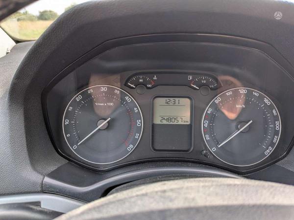 Grey Skoda Octavia 2008 in Vilnius, with an engine capacity of 1.90 L and mileage of 248 thousand km for 1700 €, photo 3 on AUTOMOTO.COM.LV