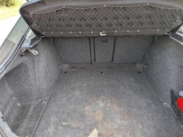 Grey Skoda Octavia 2008 in Vilnius, with an engine capacity of 1.90 L and mileage of 248 thousand km for 1700 €, photo 5 on AUTOMOTO.COM.LV