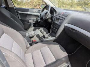 Grey Skoda Octavia 2008 in Vilnius, with an engine capacity of 1.90 L and mileage of 248 thousand km for 1700 €, photo 7 on AUTOMOTO.COM.LV