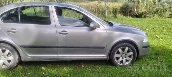 Grey Skoda Octavia 2008 in Ogre, with an engine capacity of 1.90 L and mileage of 225 thousand km for 800 €, photo 5 on AUTOMOTO.COM.LV