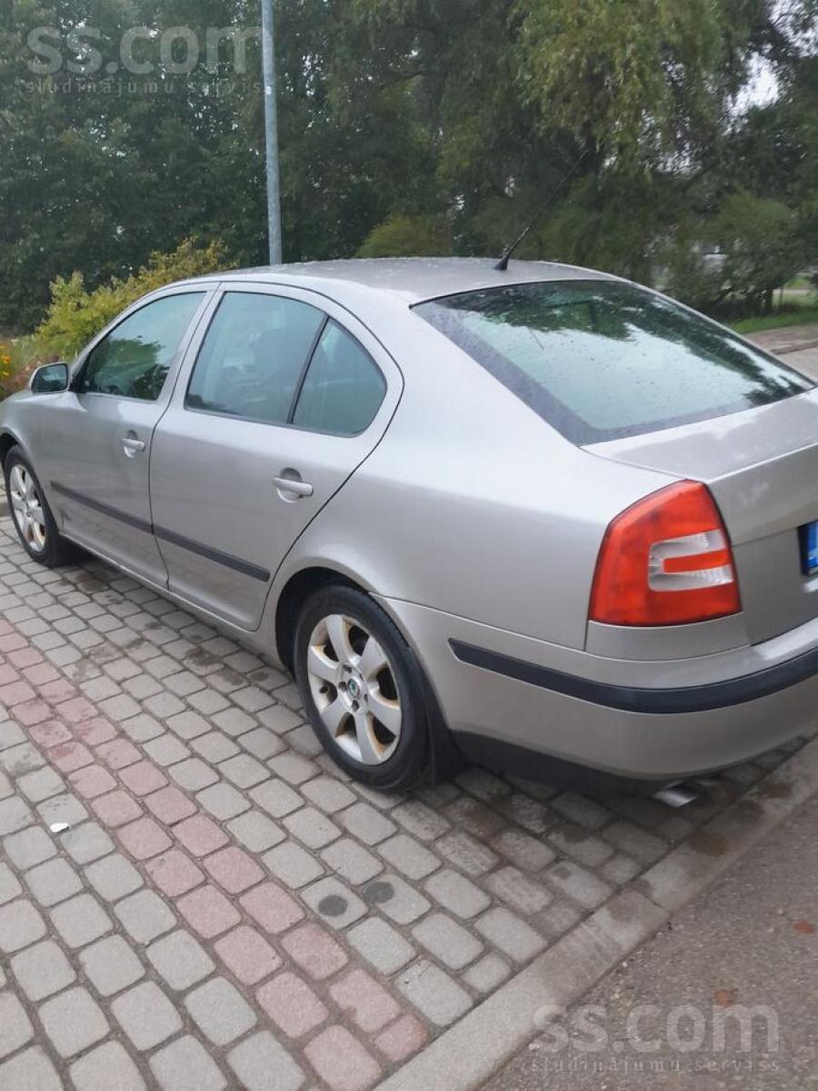 Pelēks Skoda Octavia 2008 Rēzekne, ar dzinēja tilpumu 2.00 L un nobraukumu 238 tūkst. km par 1050 €, foto 7 vietnē AUTOMOTO.COM.LV