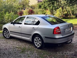 Pelēks Skoda Octavia 2008 Rīga, ar dzinēja tilpumu 1.90 L un nobraukumu 350 tūkst. km par 3300 €, foto 7 vietnē AUTOMOTO.COM.LV
