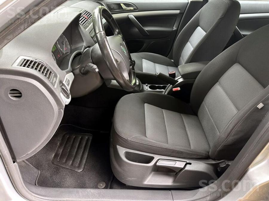 Pelēks Skoda Octavia 2008 Rīga, ar dzinēja tilpumu 1.90 L un nobraukumu 350 tūkst. km par 3300 €, foto 12 vietnē AUTOMOTO.COM.LV