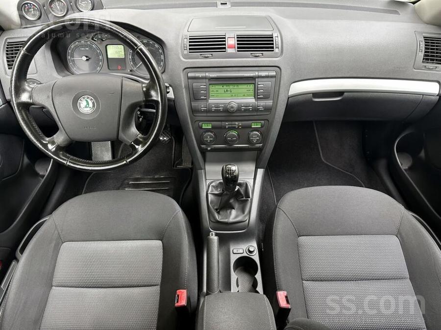 Grey Skoda Octavia 2008 in Riga, with an engine capacity of 1.90 L and mileage of 350 thousand km for 2990 €, photo 17 on AUTOMOTO.COM.LV