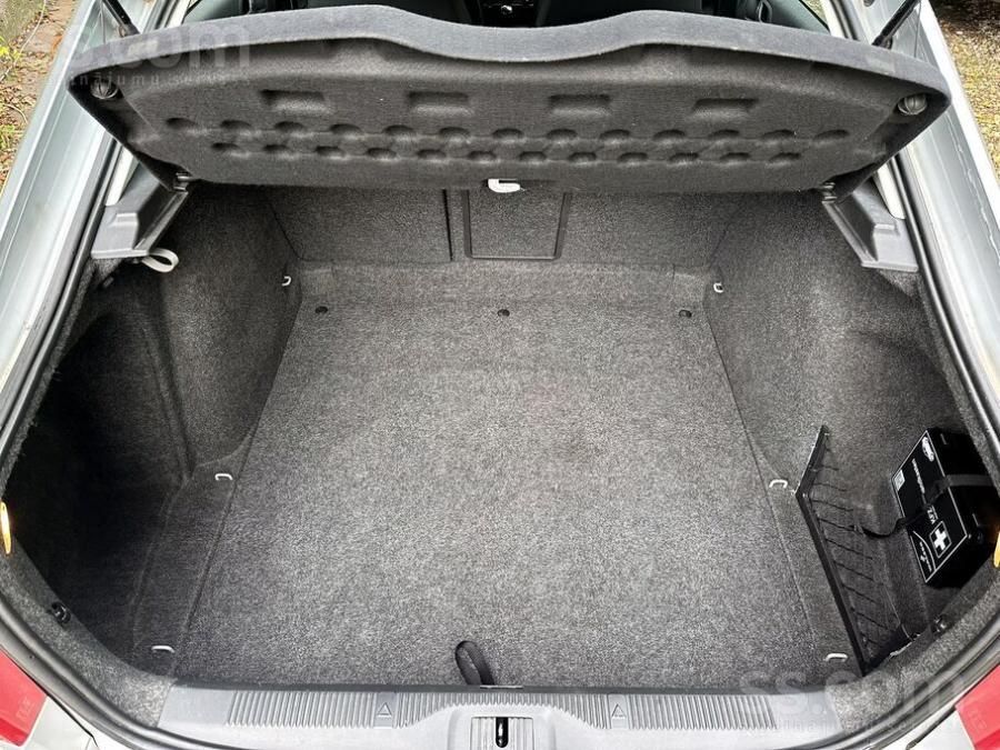 Grey Skoda Octavia 2008 in Riga, with an engine capacity of 1.90 L and mileage of 350 thousand km for 2990 €, photo 21 on AUTOMOTO.COM.LV