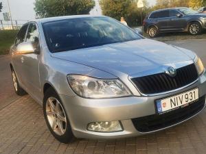 Grey Skoda Octavia 2009 in Vilnius, with an engine capacity of 1.60 L and mileage of 267 thousand km for 2992 €, photo  on AUTOMOTO.COM.LV