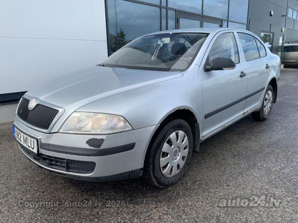 Grey Skoda Octavia 2009 in Rakvere, with an engine capacity of 1.60 L and mileage of 301 thousand km for 900 €, photo 1 on AUTOMOTO.COM.LV