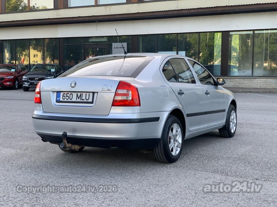 Pelēks Skoda Octavia 2009 Tallina, ar dzinēja tilpumu 1.60 L un nobraukumu 231 tūkst. km par 1999 €, foto 4 vietnē AUTOMOTO.COM.LV