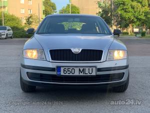 Pelēks Skoda Octavia 2009 Tallina, ar dzinēja tilpumu 1.60 L un nobraukumu 231 tūkst. km par 1999 €, foto 8 vietnē AUTOMOTO.COM.LV
